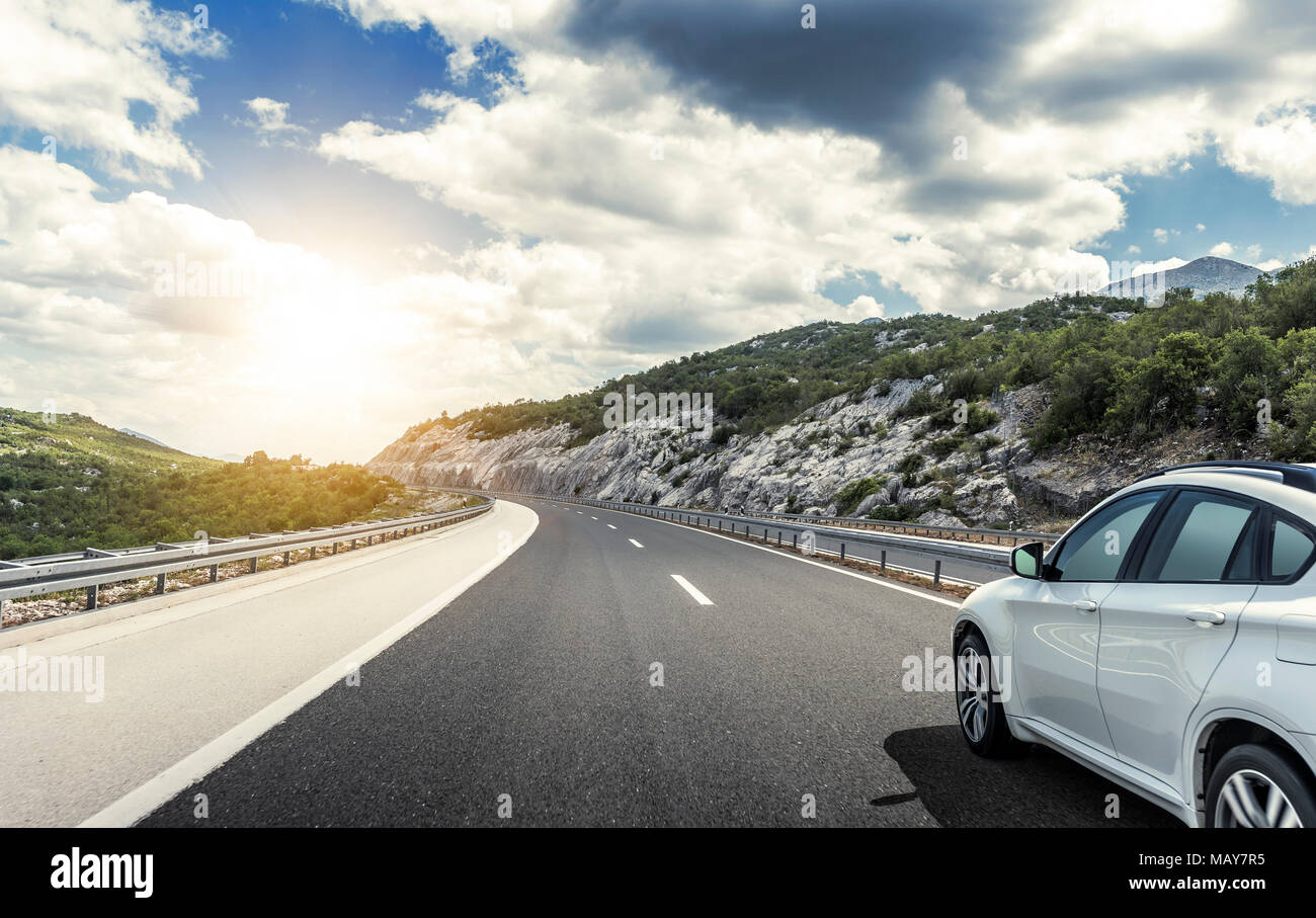 Car driving highway white line hi-res stock photography and images - Alamy