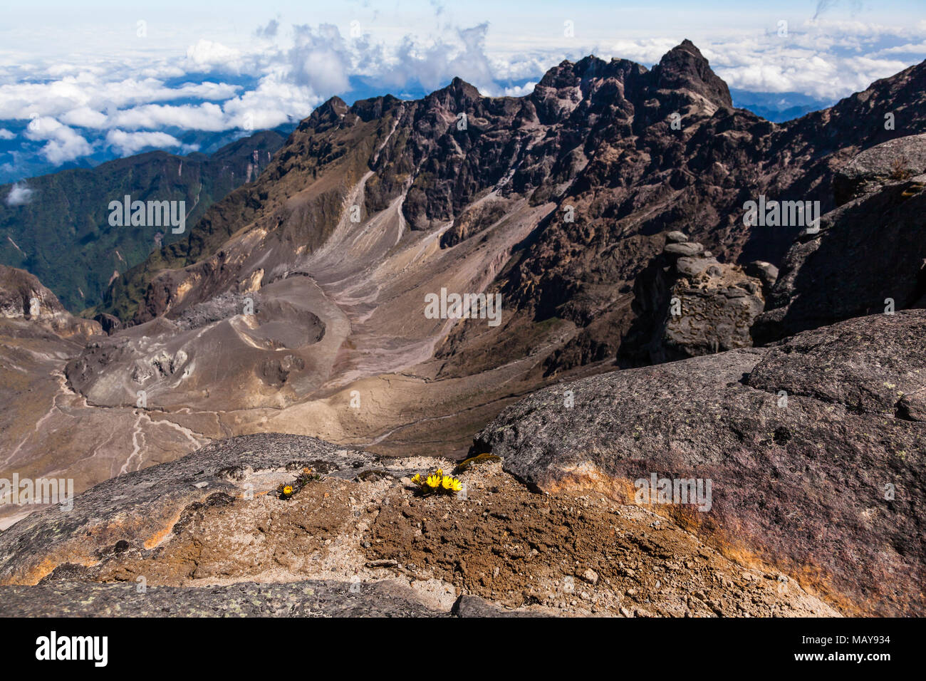 Guagua pichincha hi-res stock photography and images - Alamy