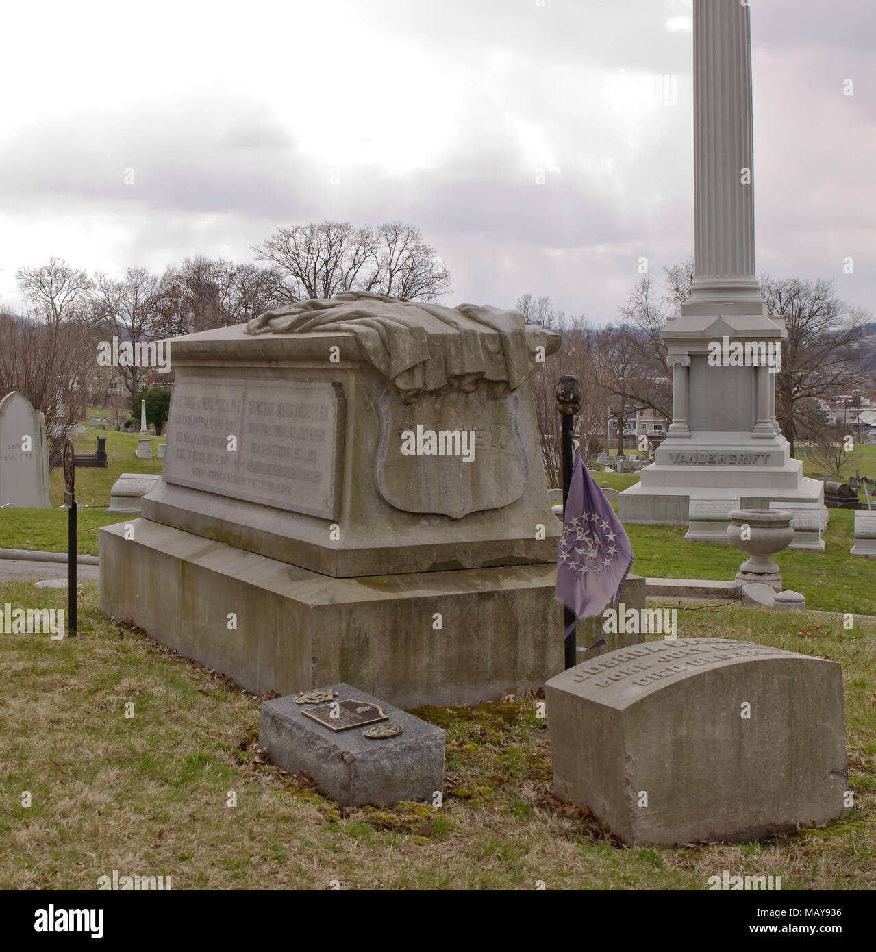 Pittsburgh Allegheny Cemetery High Resolution Stock Photography and ...