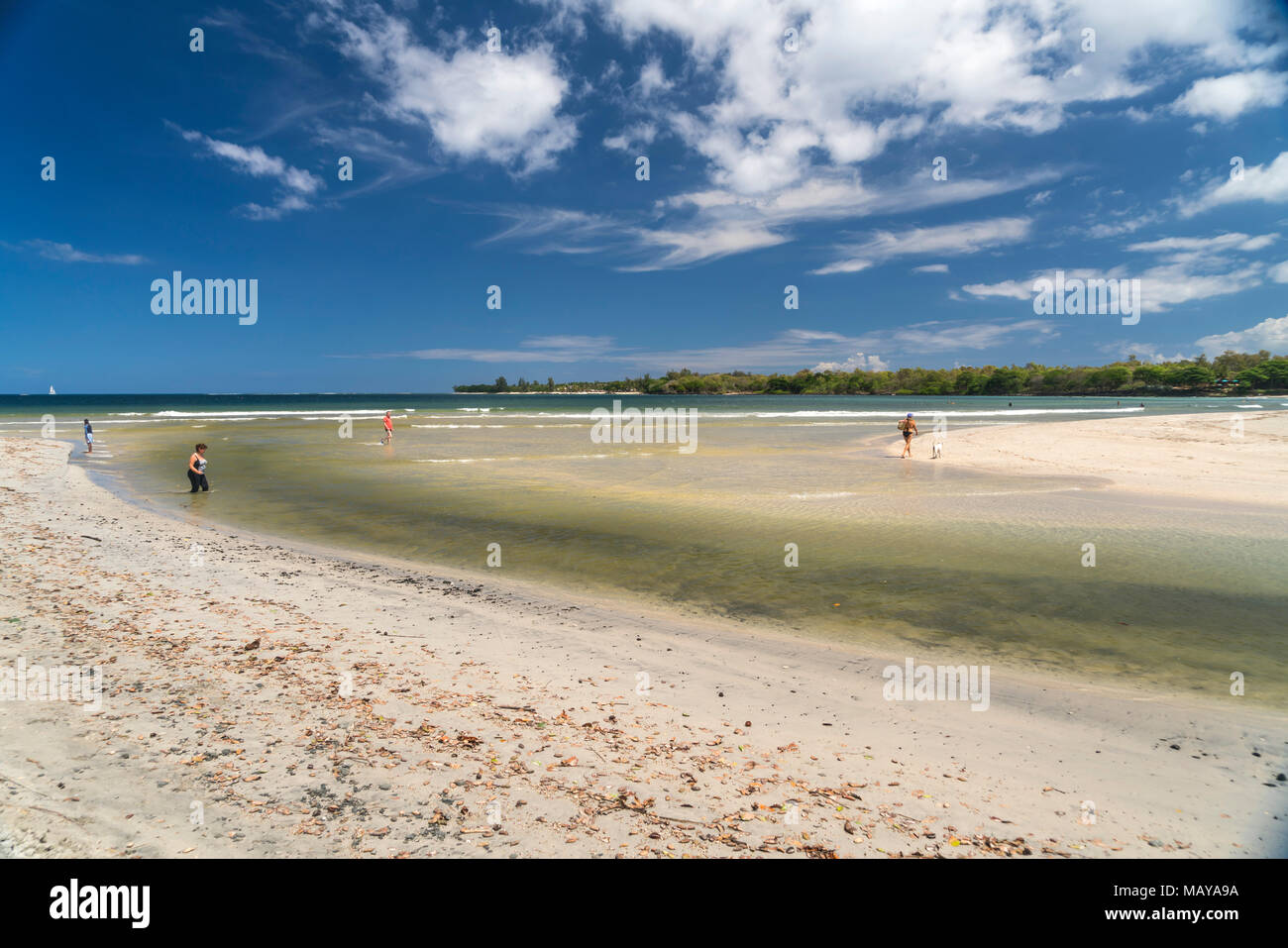 Tamarin Beach und River, Tamarin, Mauritius, Afrika | Tamarin Beach and ...