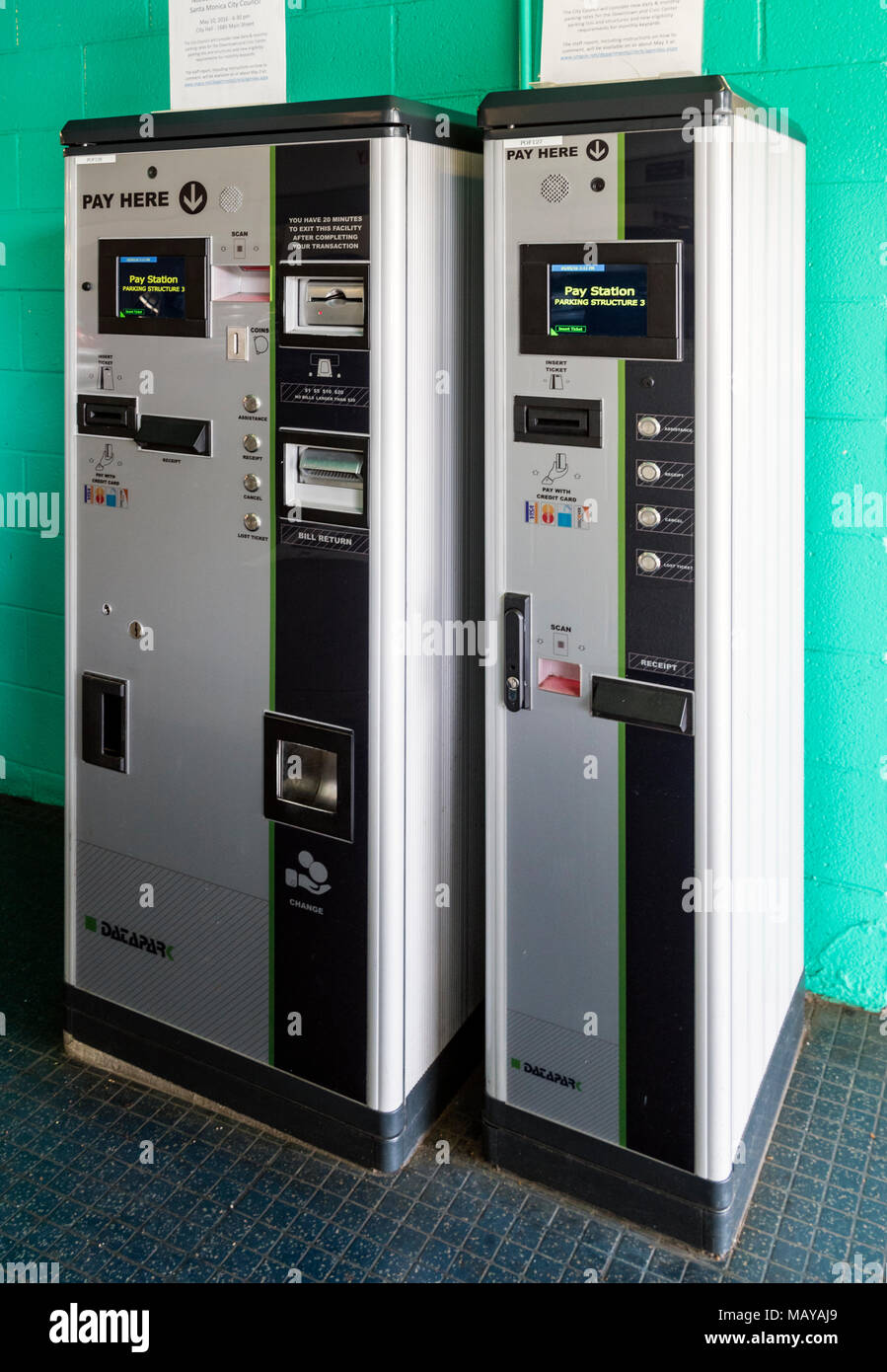 Automatic pay station hi-res stock photography and images - Alamy