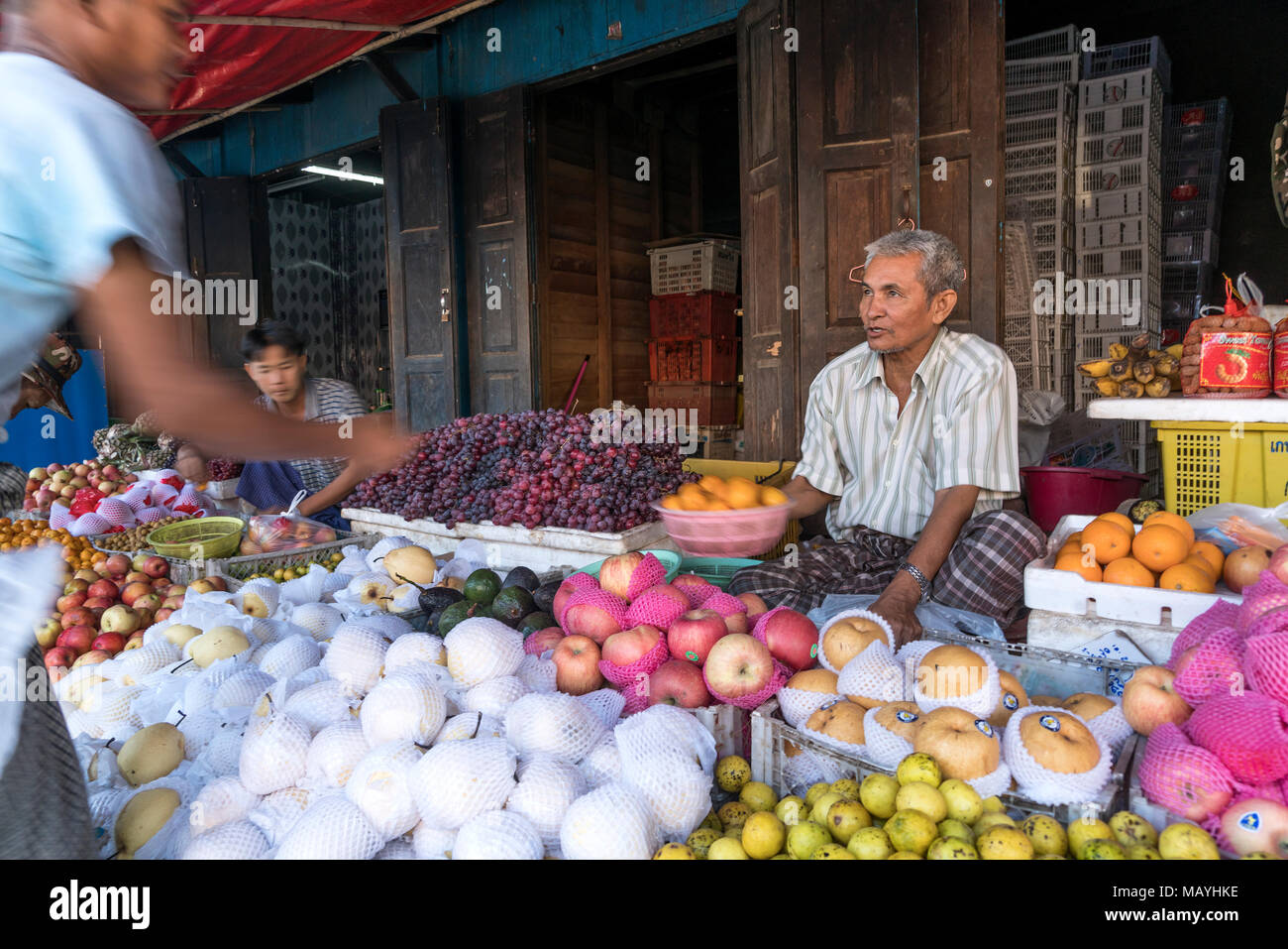 Fruits In Myanmar Stock Photos & Fruits In Myanmar Stock Images - Alamy