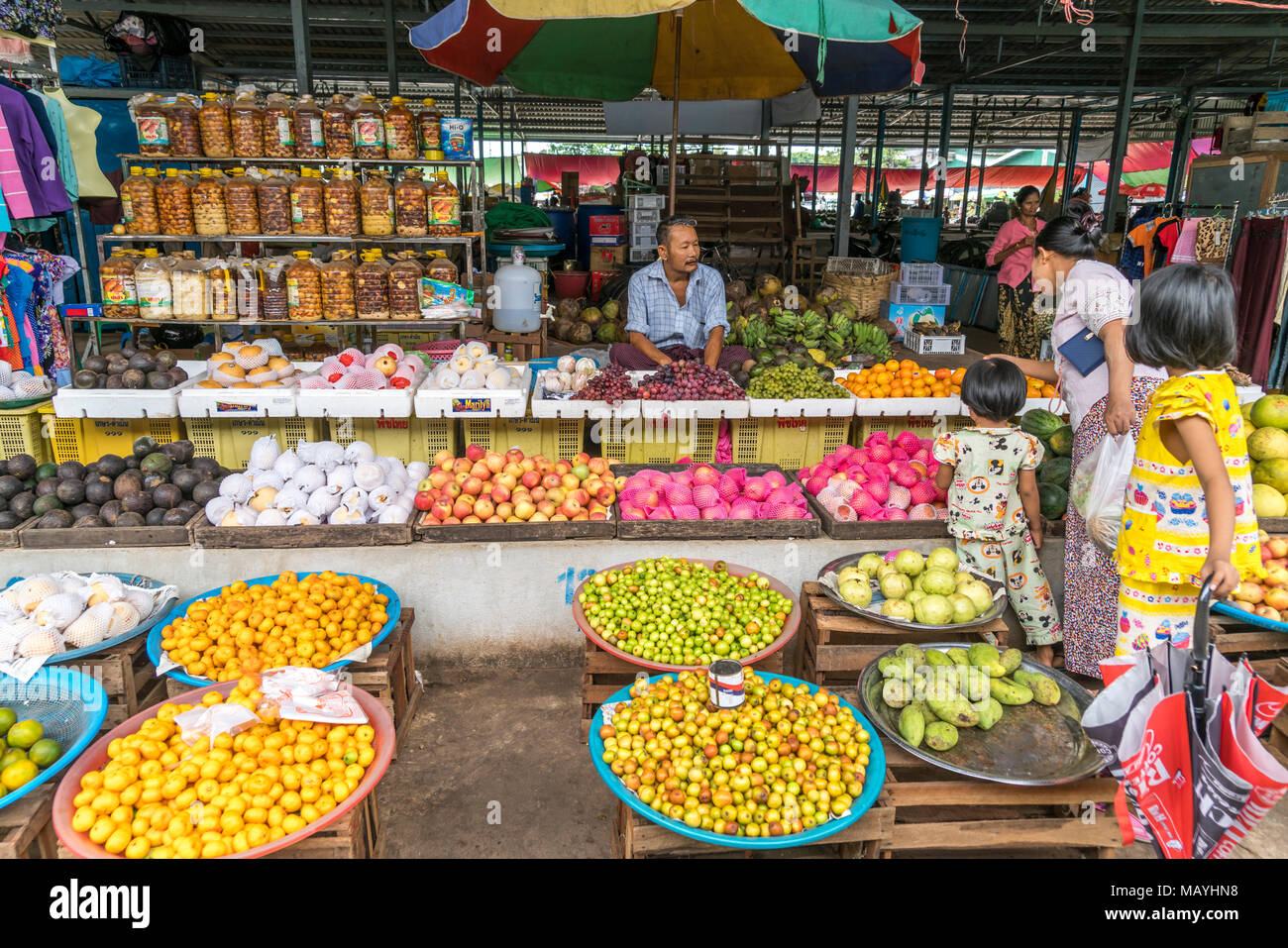Fruits in myanmar hi-res stock photography and images - Alamy