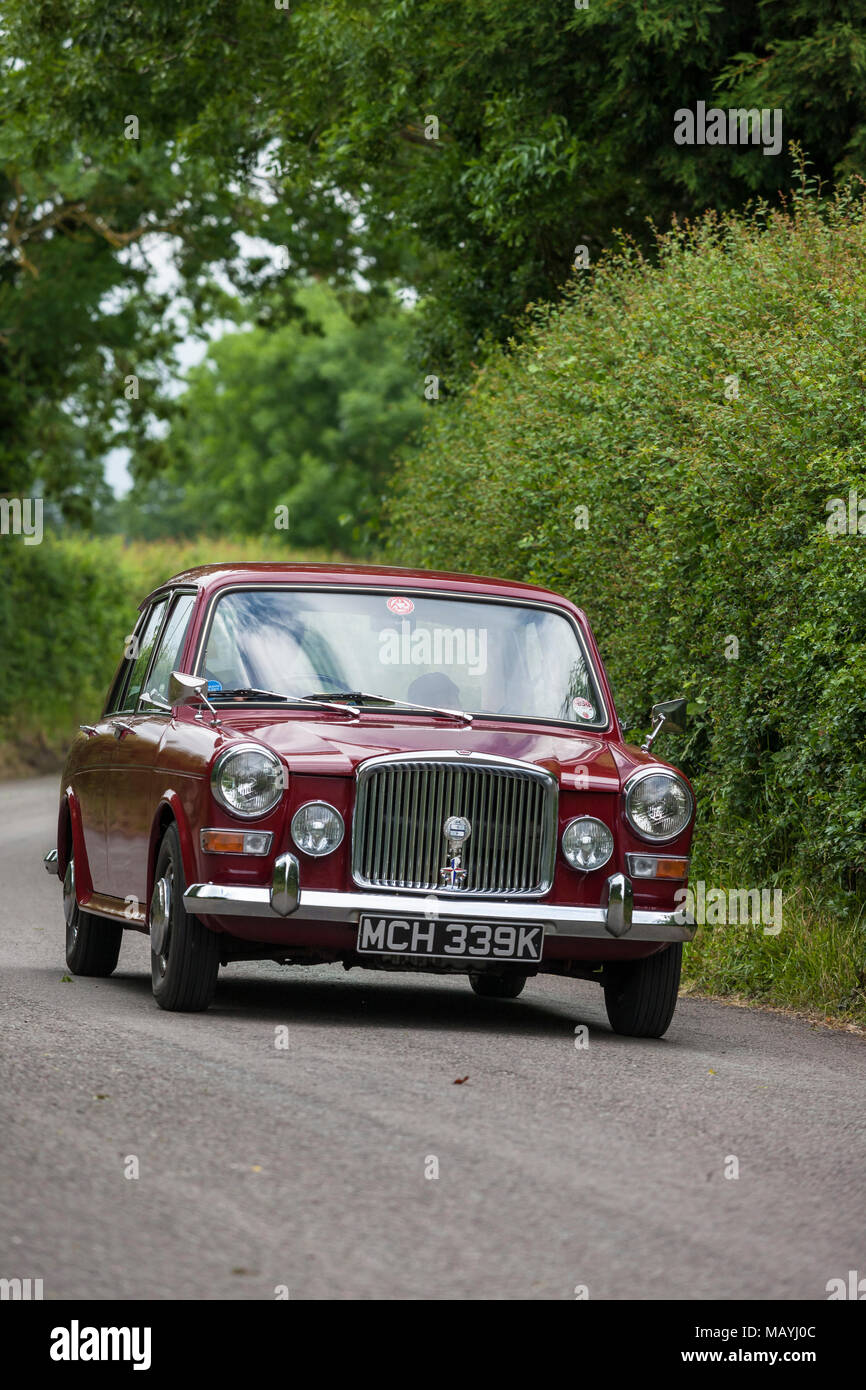 Classic vanden plas 1300 hi-res stock photography and images - Alamy