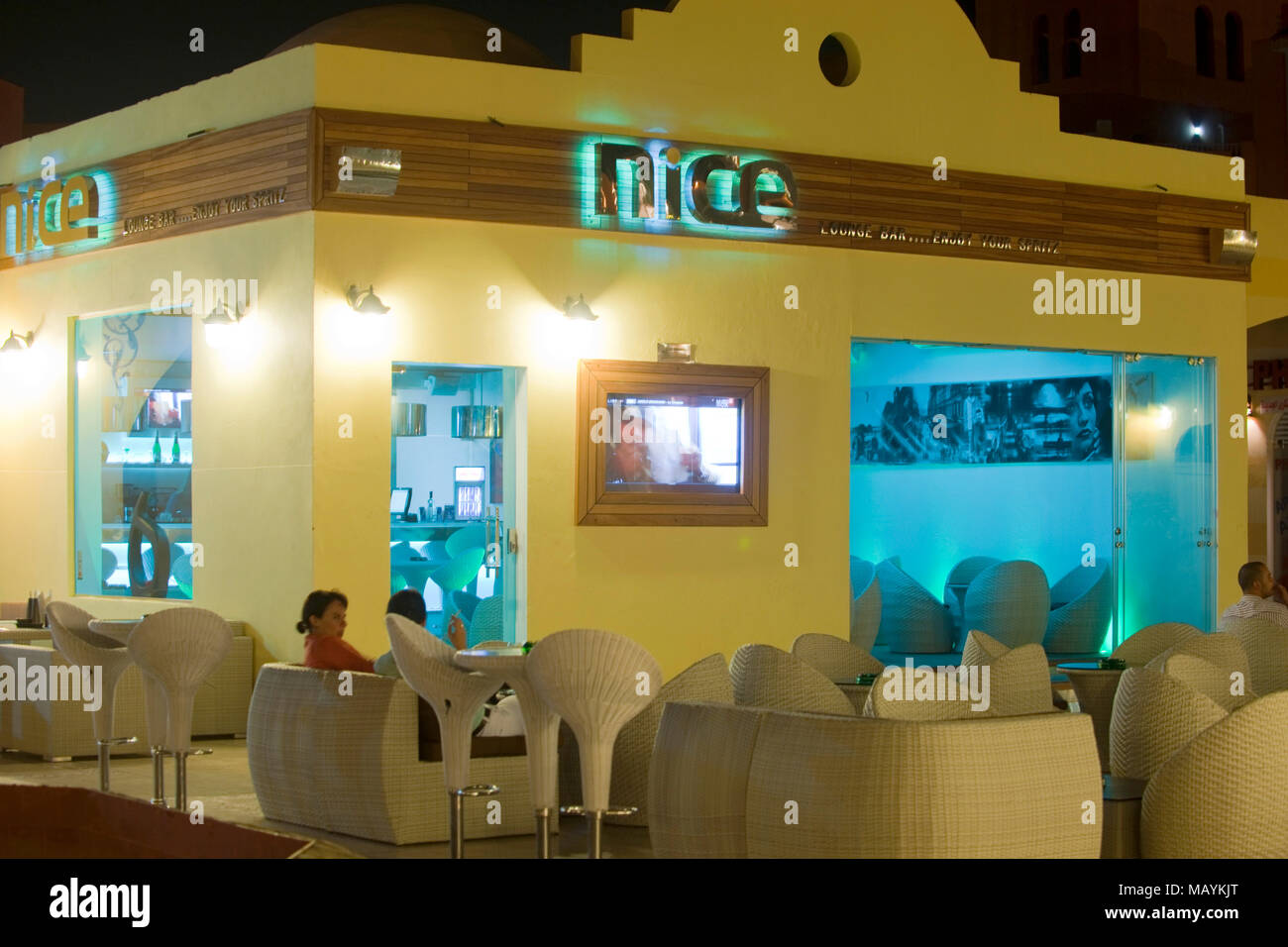 Aegypten, Hurghada, Bar Nice im Marina Stock Photo - Alamy