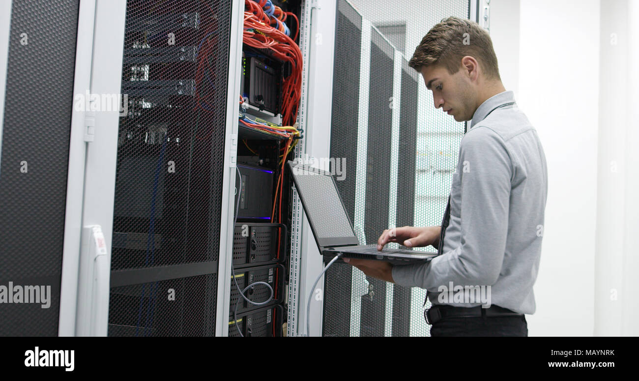 Supercomputer hub hi-res stock photography and images - Alamy