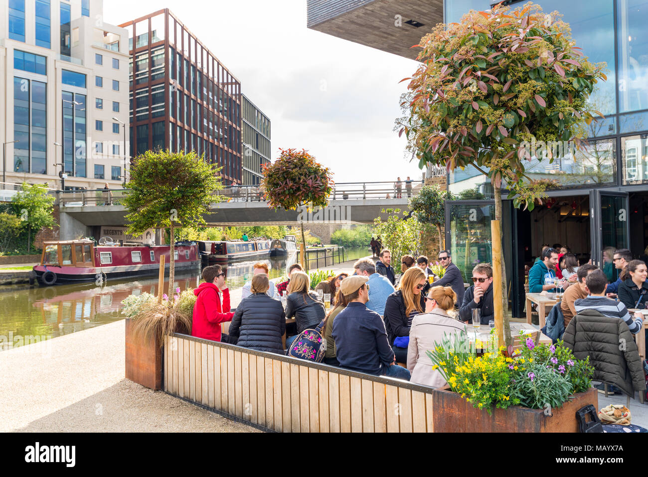 Granary square king's cross hi-res stock photography and images - Alamy