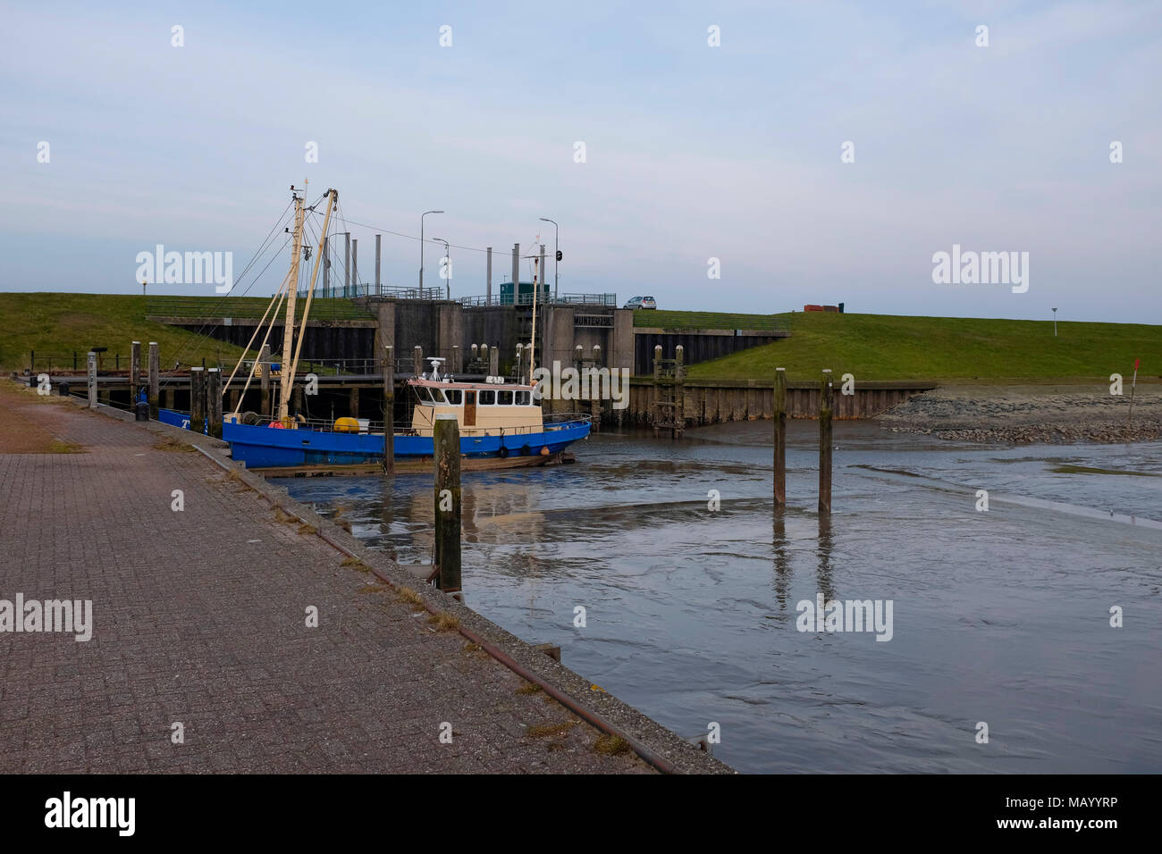 Dutch lock gates hi-res stock photography and images - Alamy