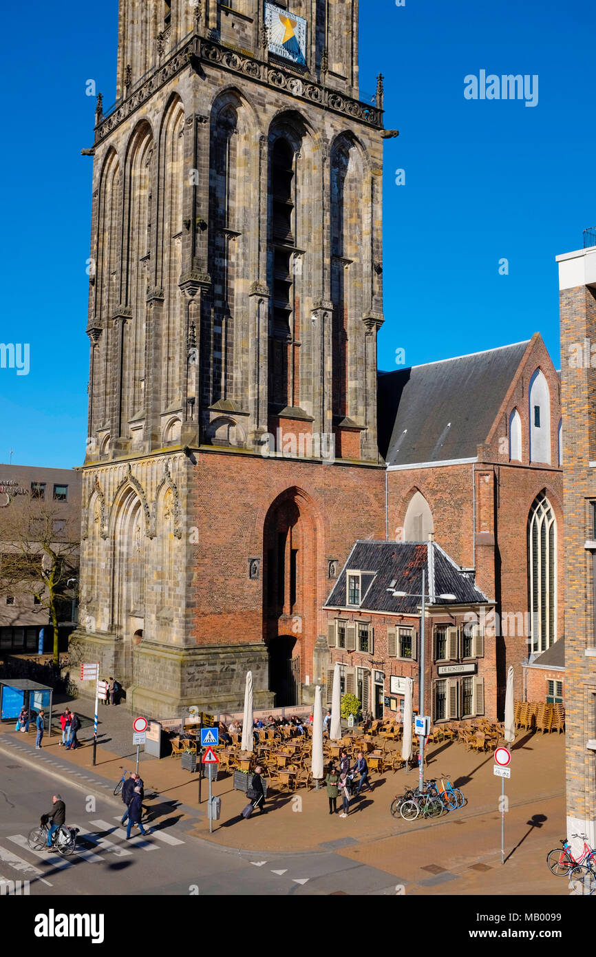 Martinitoren (Martini tower) in the city centre of Groningen, The ...