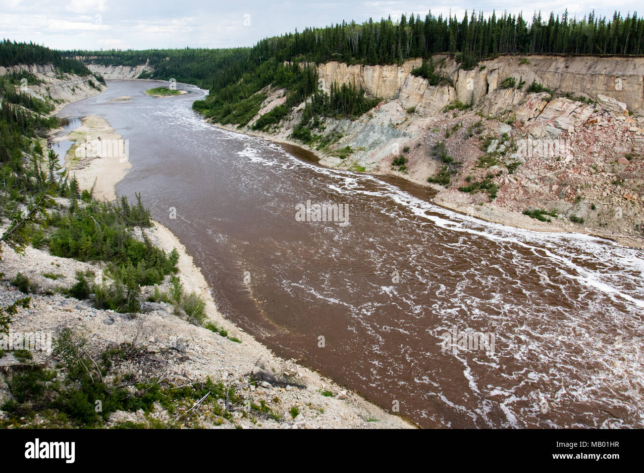 Alexandra Falls tumble 32 meters over the Hay River, Twin Falls Gorge ...