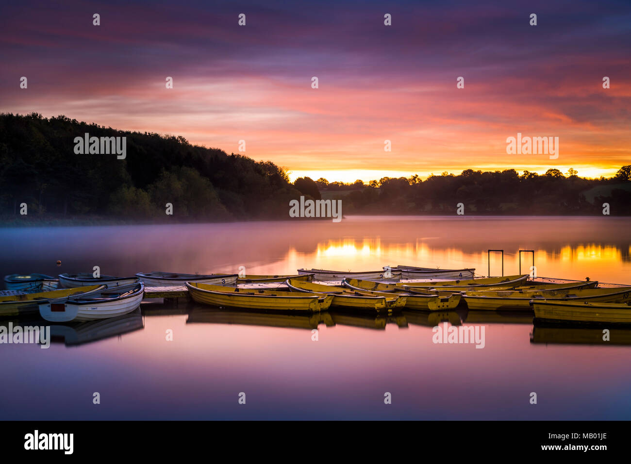Thornton reservoir leicestershire hi-res stock photography and images ...