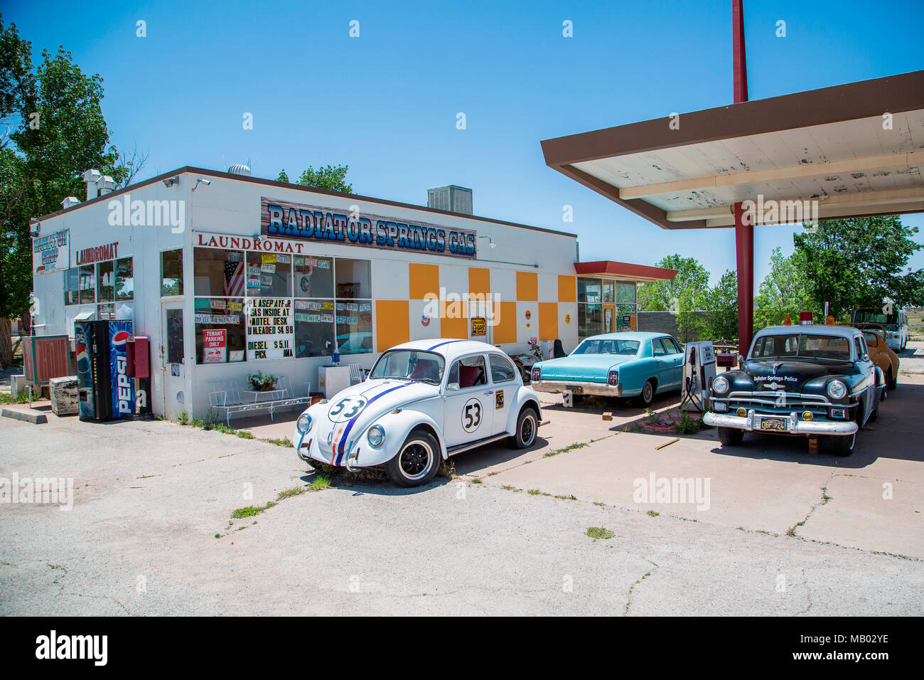 Old cars garage hi-res stock photography and images - Alamy