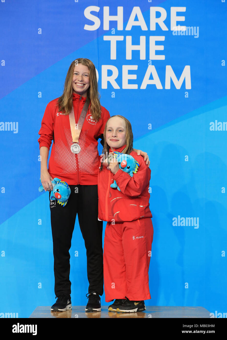 England's Eleanor Robinson celebrates with her Gold medal in the Women ...
