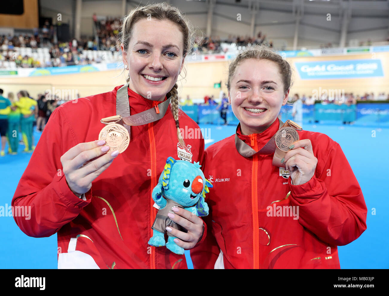 England's Katy Marchant (left) and Lauren Bate with their bronze medals ...