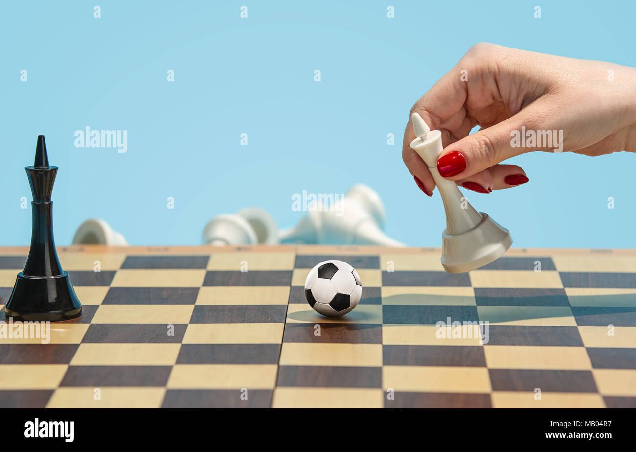 Soccer chess pieces hi-res stock photography and images - Alamy