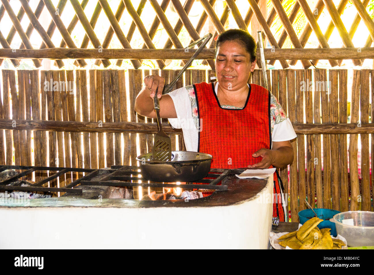 Caribbean food cooking hi-res stock photography and images - Alamy