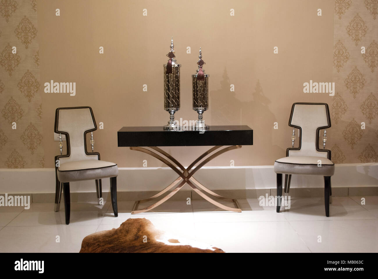 Decorative glassware hi-res stock photography and images - Alamy