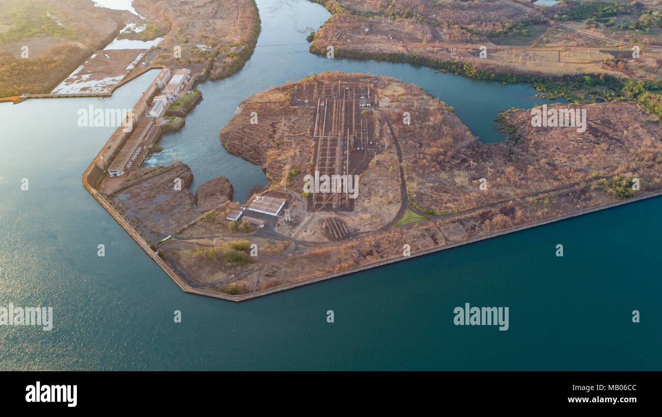 Brazilian hydraulic power station Stock Photo - Alamy