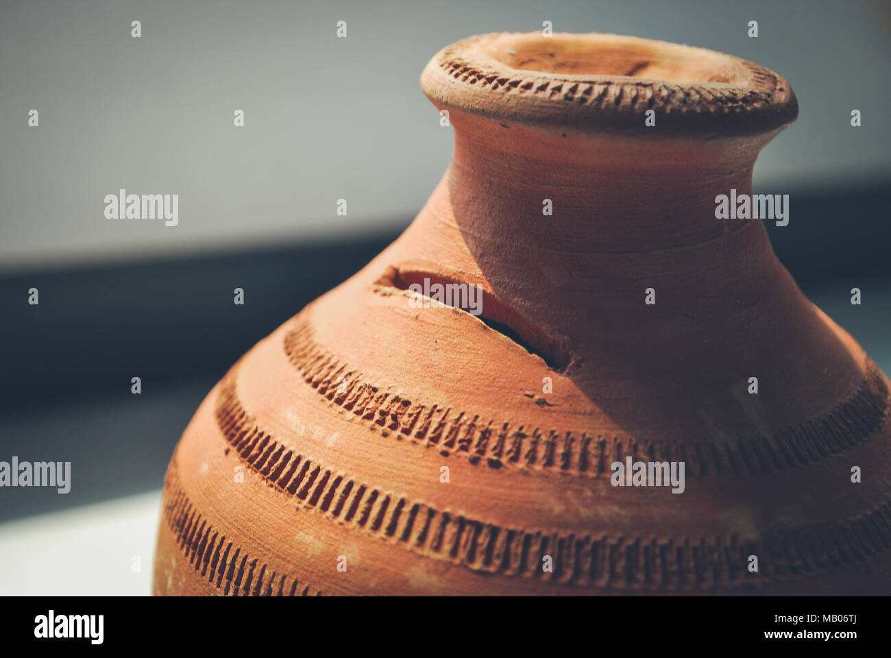 Clay saving pot hi-res stock photography and images - Alamy