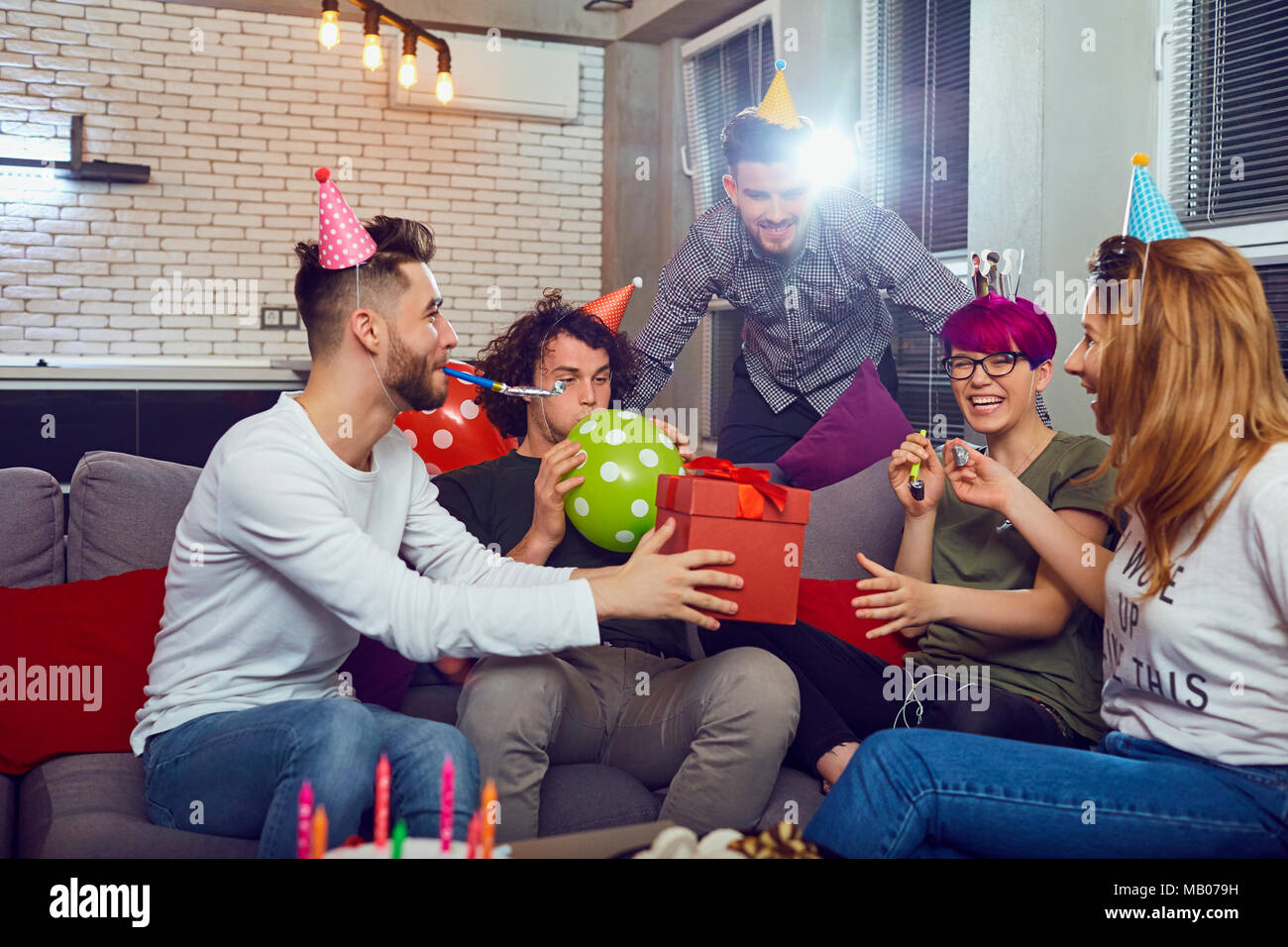 Group friends birthday party hi-res stock photography and images - Alamy