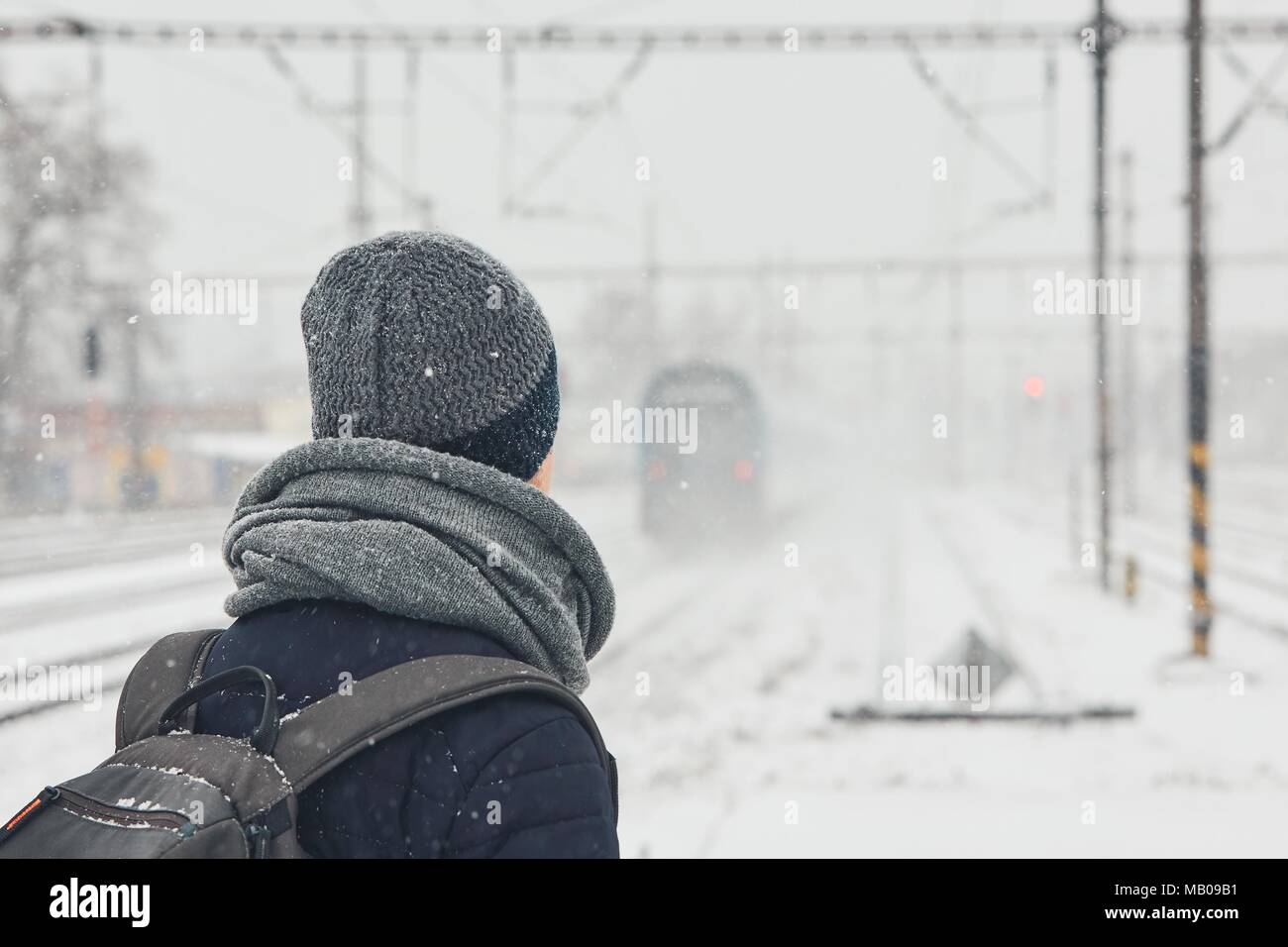 Heavy winter clothing hi-res stock photography and images - Alamy