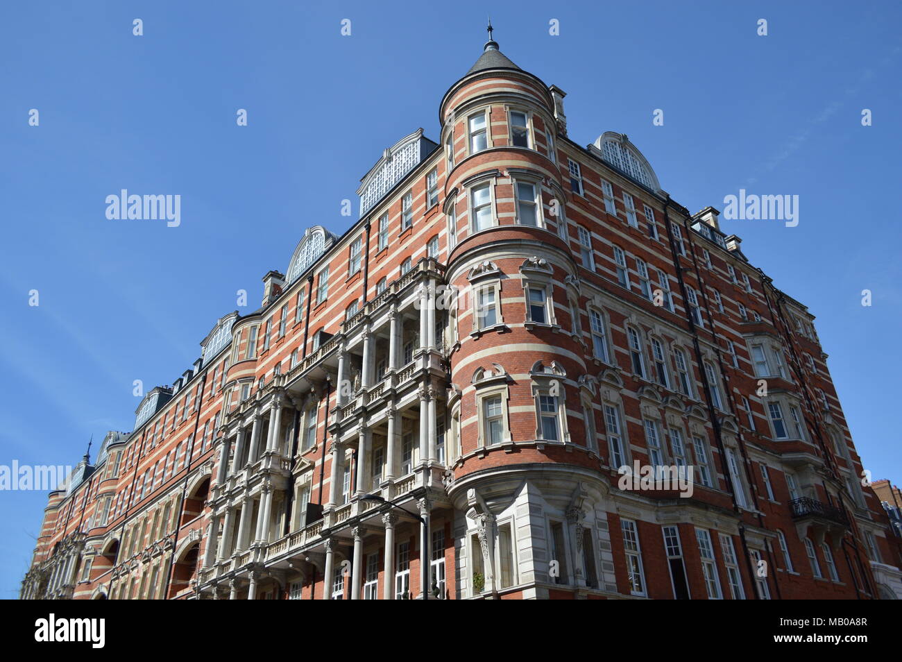 Victorian architecture in South Kensington, London Stock Photo - Alamy