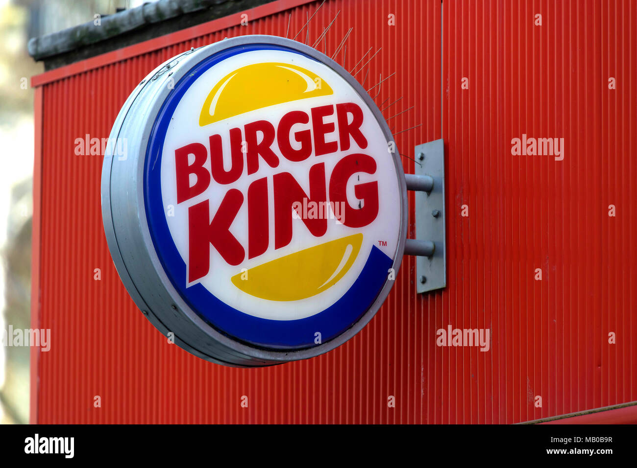 Burger King takeaway restaurant sign logo Stock Photo - Alamy