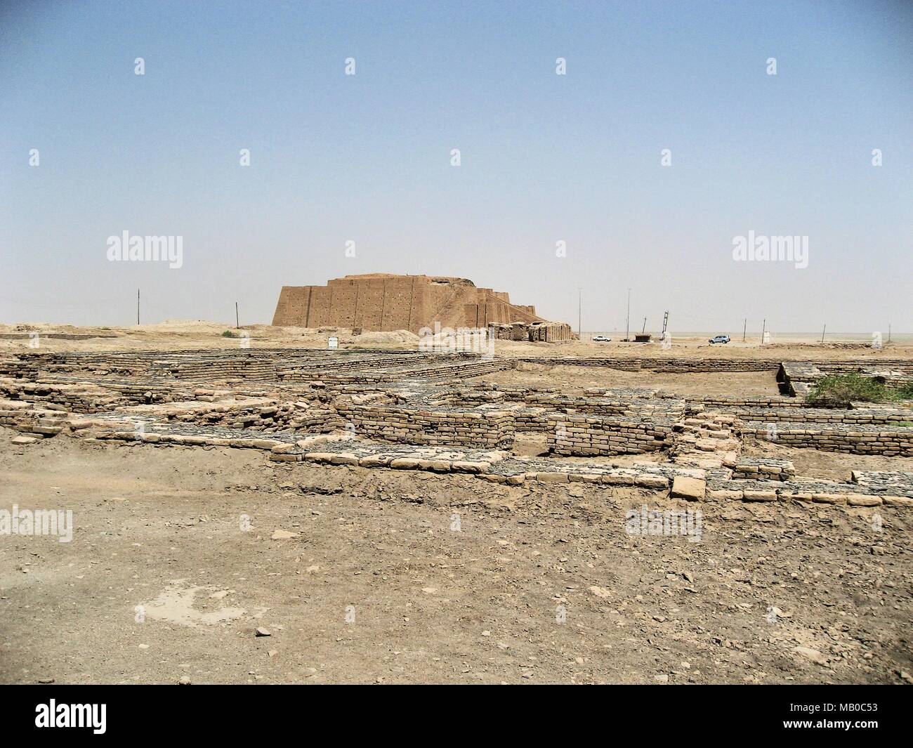 Ziggurat of ur hi-res stock photography and images - Alamy