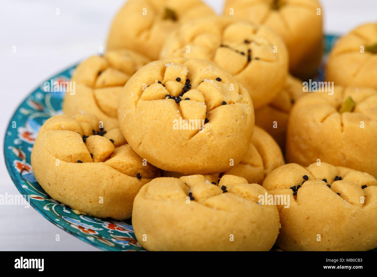Iranian sweets hi-res stock photography and images - Alamy