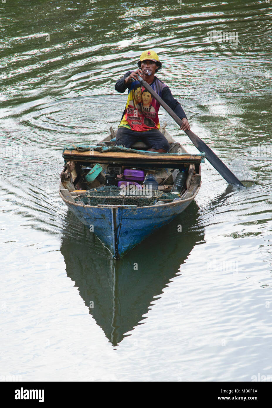 traditional fisherman are heading for oceans looking for fish Stock ...
