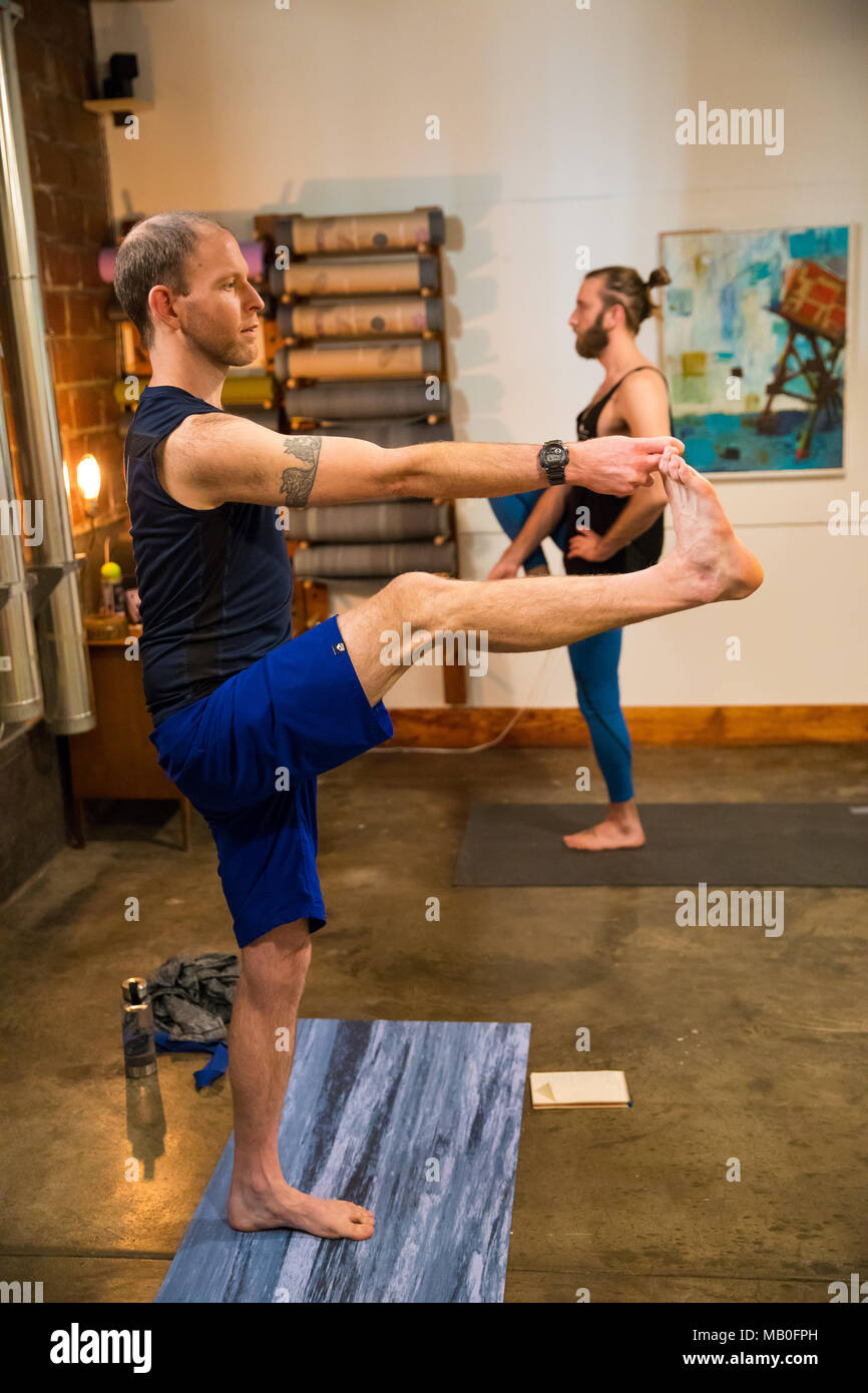 Lifestyle yoga hi-res stock photography and images - Alamy