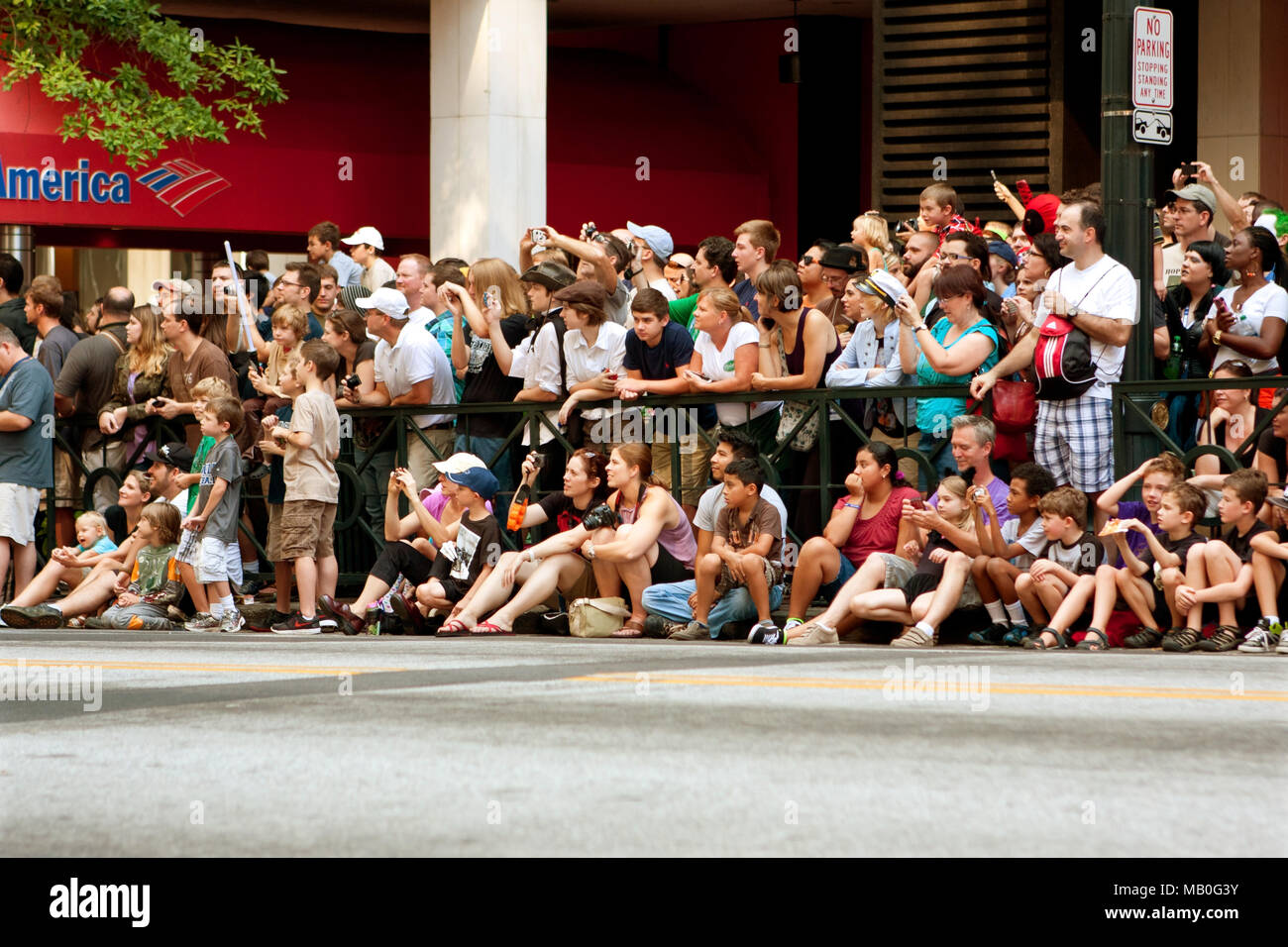 Claustrophobic crowd of people hi-res stock photography and images - Alamy