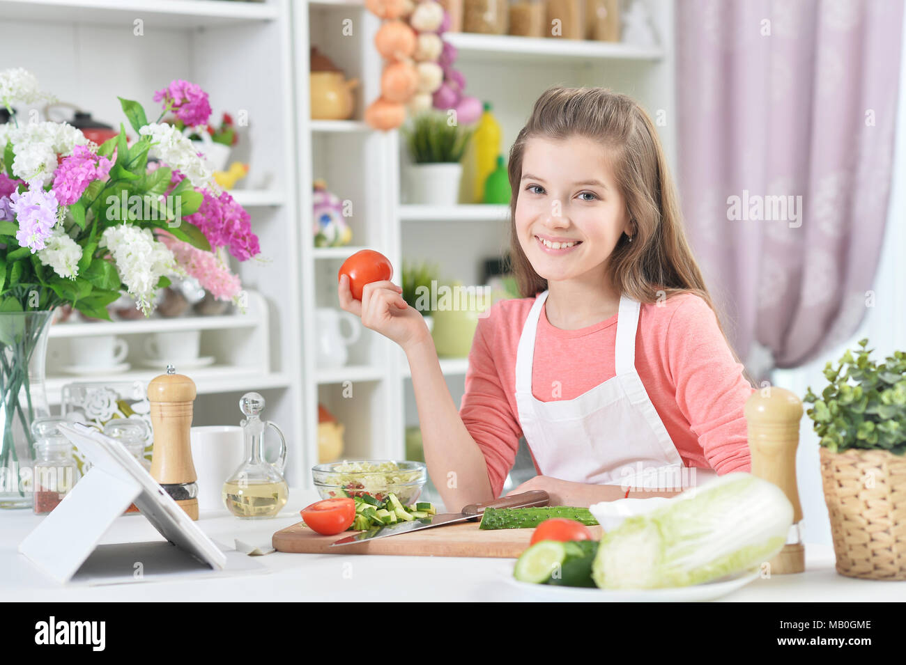 Cookery cook cooking hi-res stock photography and images - Alamy