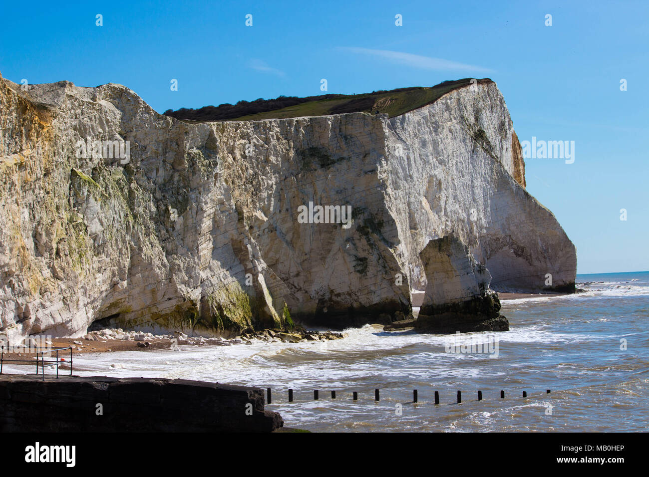 Summer cliffs hi-res stock photography and images - Alamy