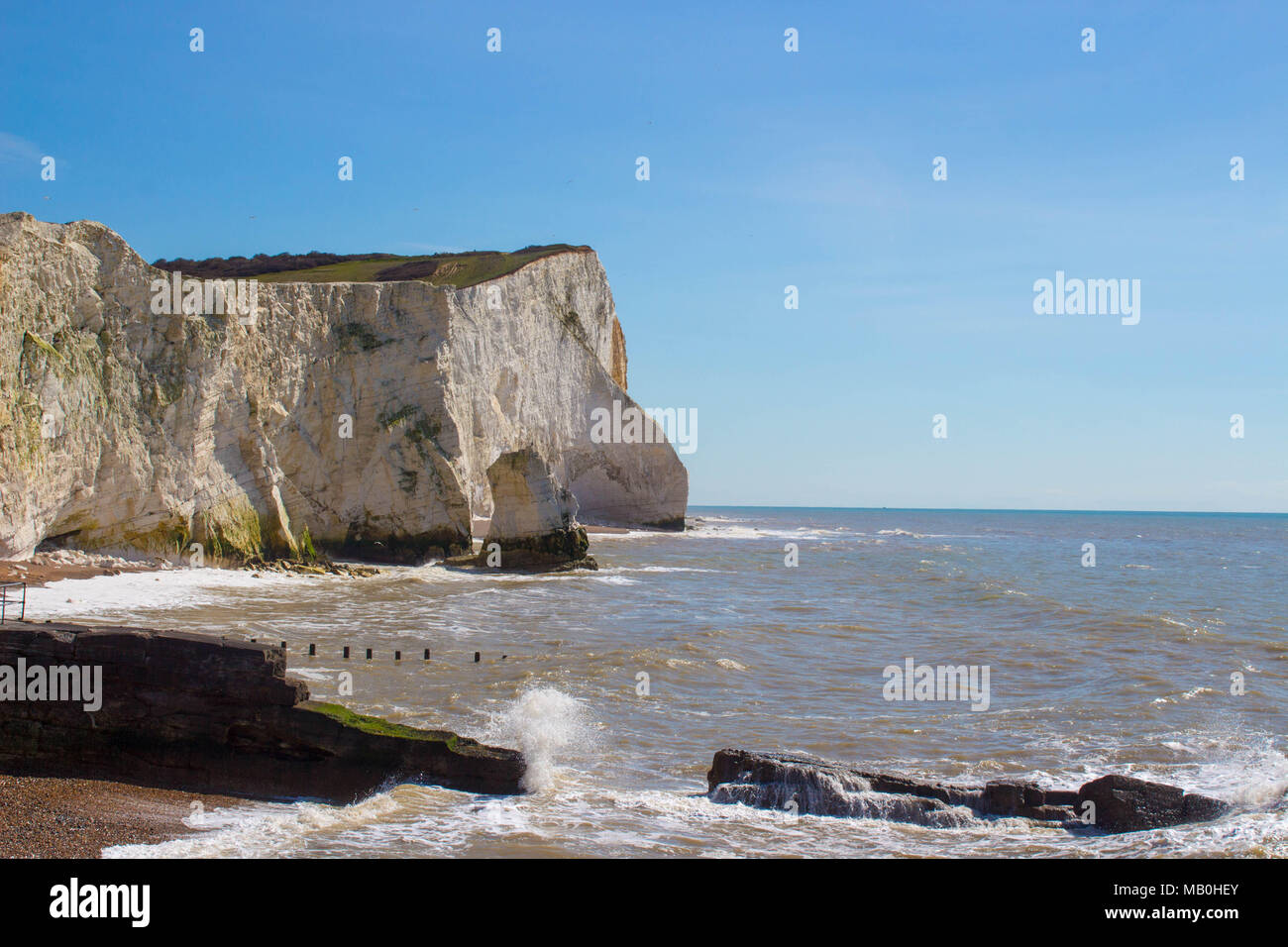 Summer cliffs hi-res stock photography and images - Alamy