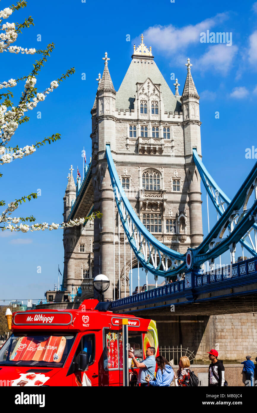 Tower bridge ice cream van hi-res stock photography and images - Alamy