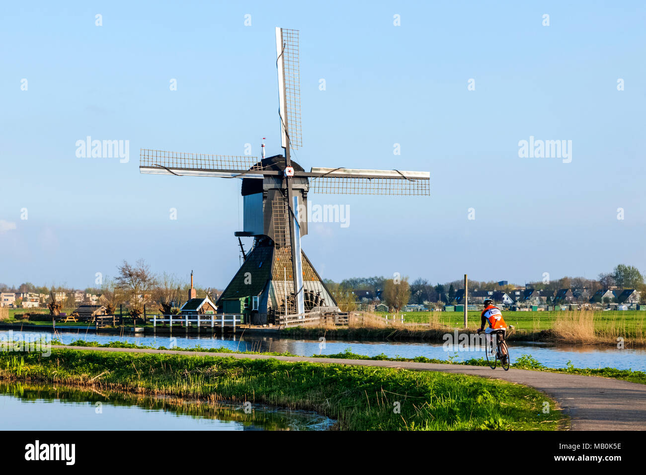 Europe, Netherlands, Alblasserdam, Kinderdijk, Blokweer Windmill Museum ...