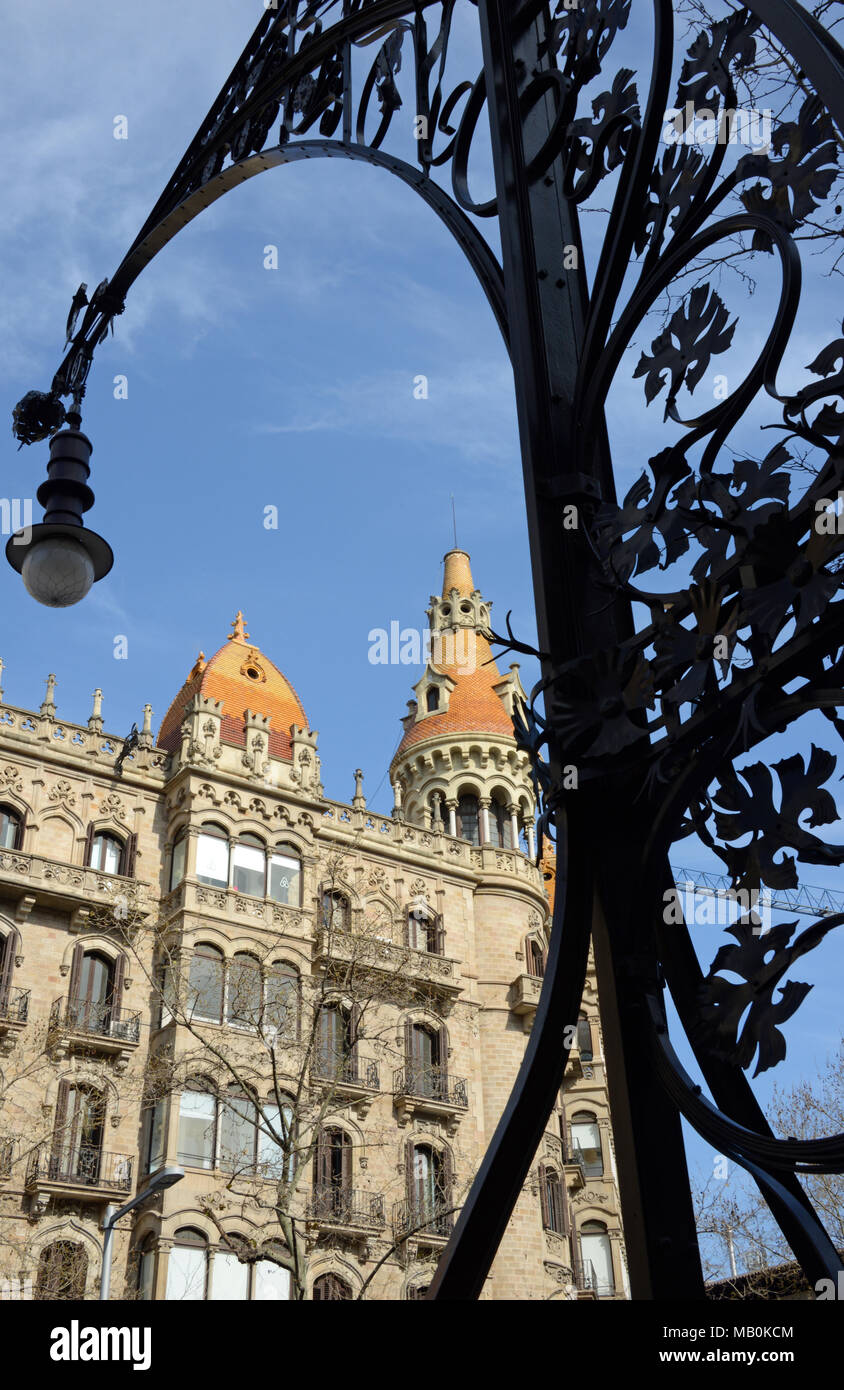 Street lights, central Barcelona, Catalonia, Spain Stock Photo - Alamy