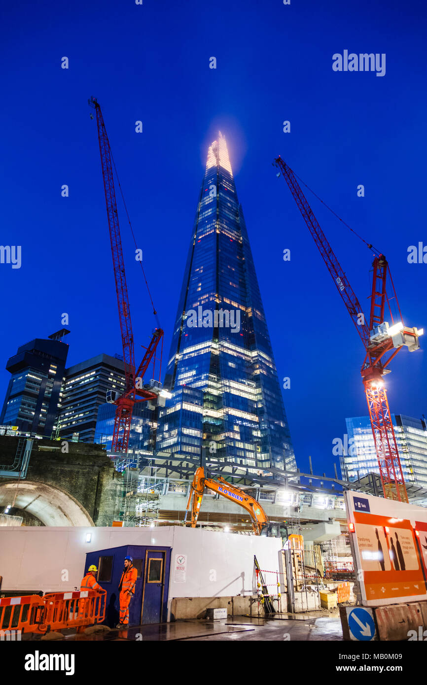 England, London, Southwark, The Shard and Construction Scene Stock ...