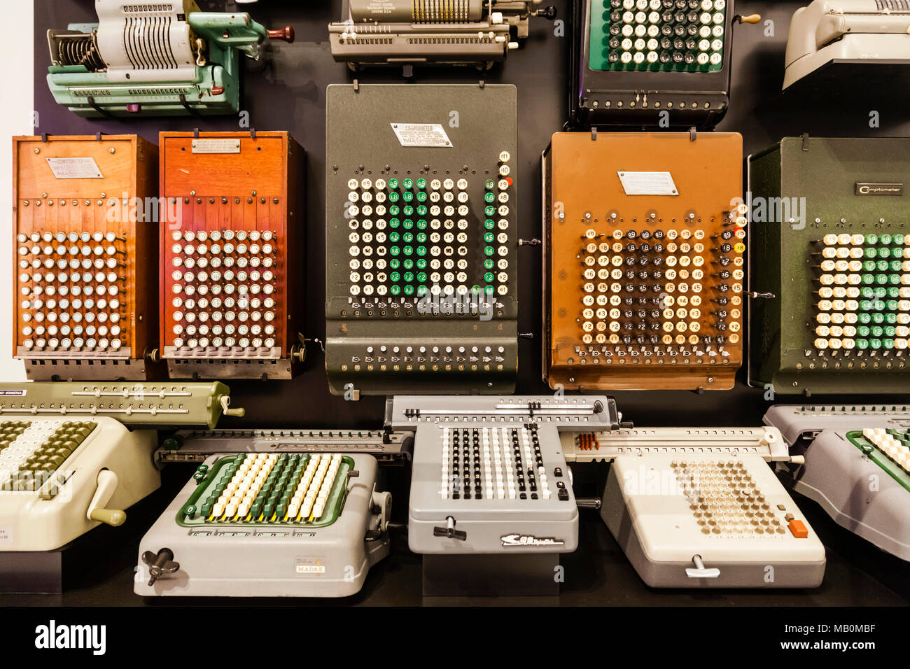 Mechanical calculation machine hi-res stock photography and images - Alamy