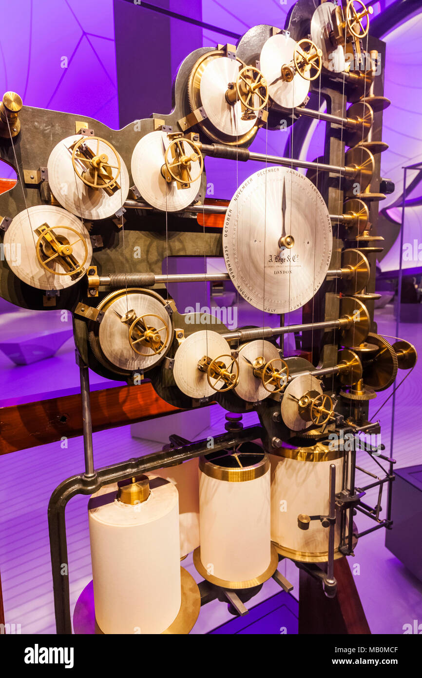 Dated tide hi-res stock photography and images - Alamy