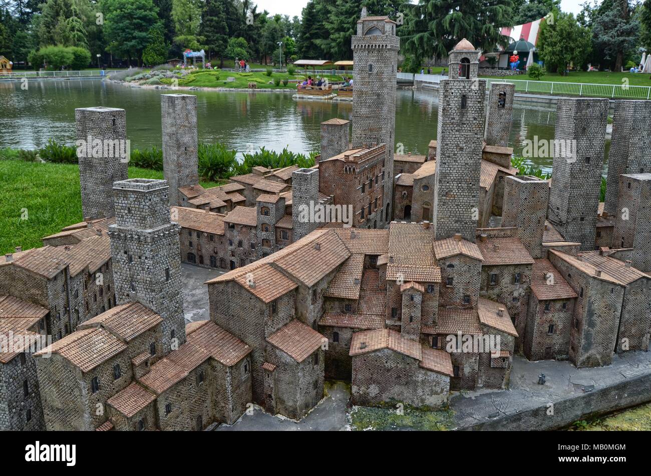 Miniature cities and monuments hi-res stock photography and images - Alamy