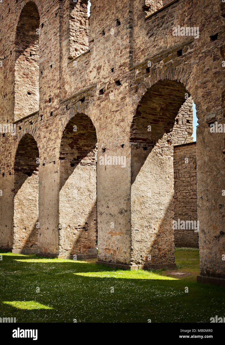 High arches hi-res stock photography and images - Alamy
