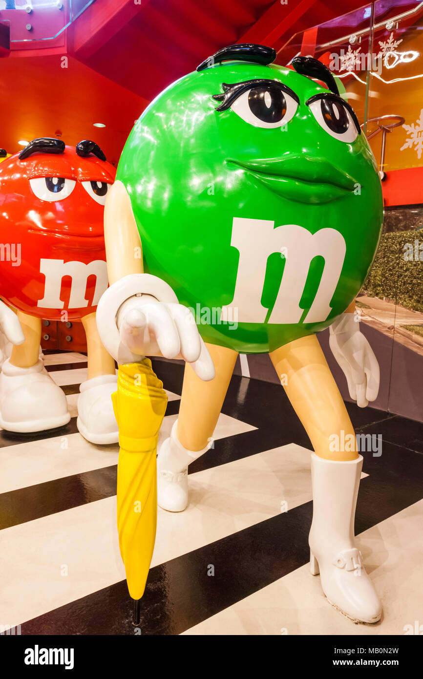 M&m store london hi-res stock photography and images - Alamy