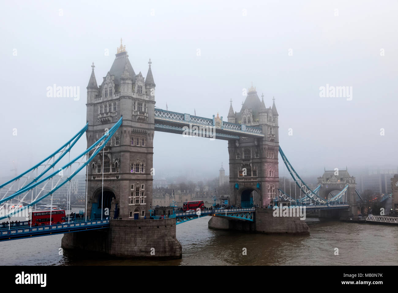 Tower bridge in fog hi-res stock photography and images - Alamy