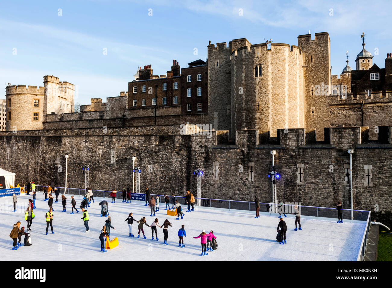 Ice skating by the tower of london hi-res stock photography and images ...