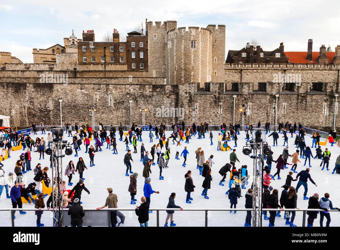 London ice skating hi-res stock photography and images - Alamy