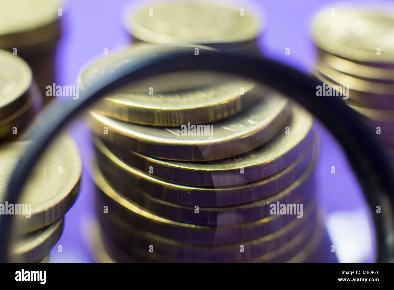 Coin macro microscope hi-res stock photography and images - Alamy