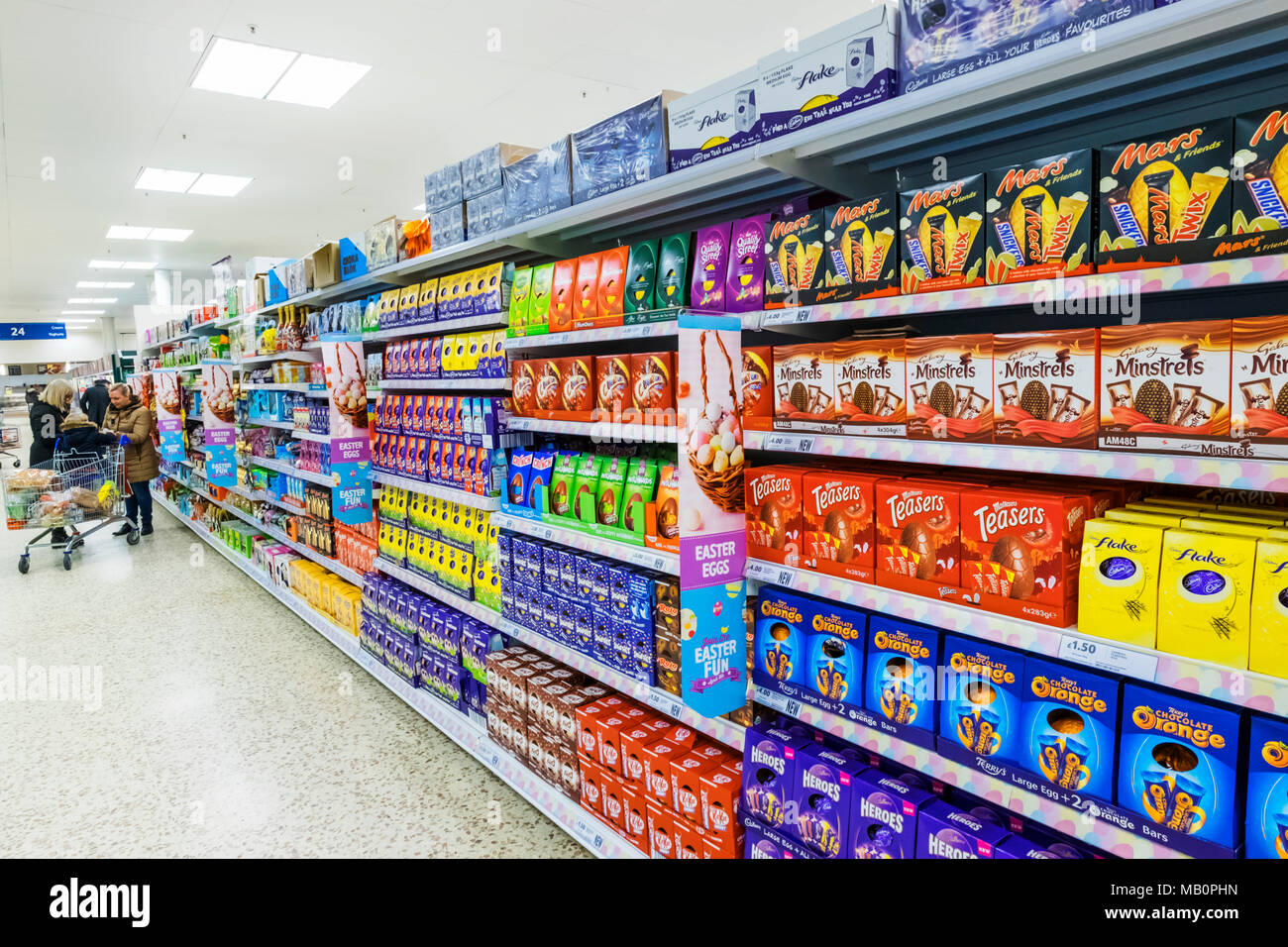 Supermarket display hi-res stock photography and images - Alamy