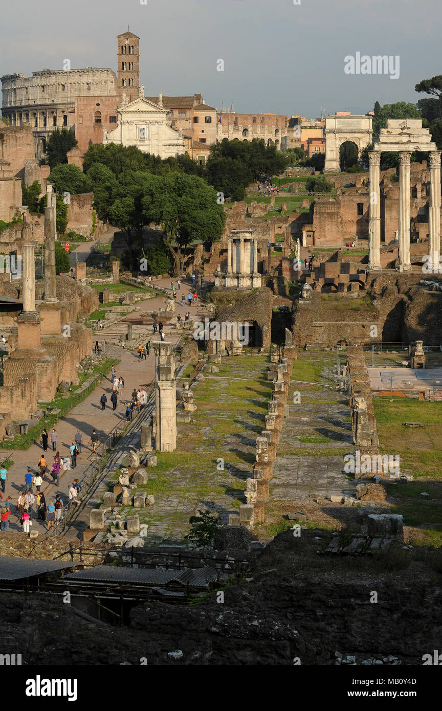 Via Sacra (Sacred Road), Basilica Giulia (Basilica Julia), Tempio dei ...
